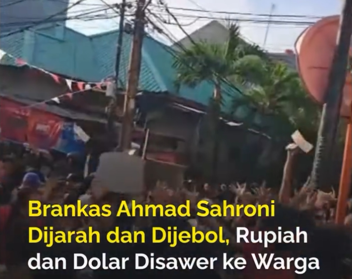 Geger! Rumah Ahmad Sahroni Digeruduk Massa, Uang Berserakan hingga Dijarah - portalindonesianews.net